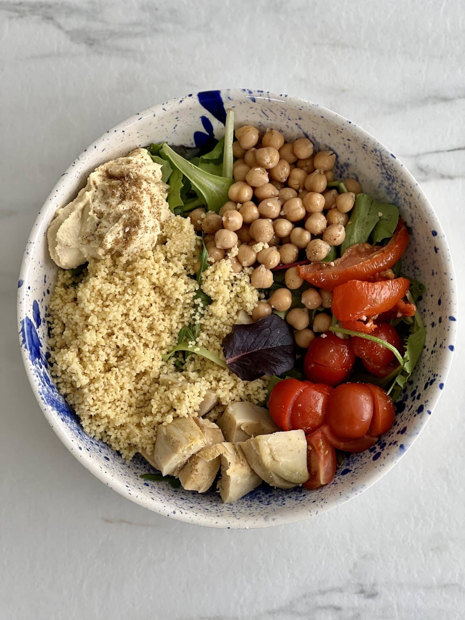 Se régaler avec ce lunch bowl méditerranéen facile et sain - The Mona ...